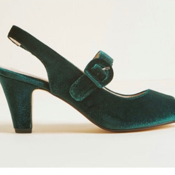 chelsea crew | Shoes | Chelsea Crew Liberty Green Velvet Heels Size 387 ...